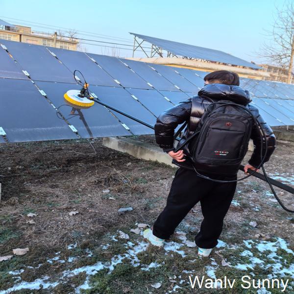Quality 30-Day Return Refunds Electric Solar Panel Cleaning Brush Machine with Single for sale