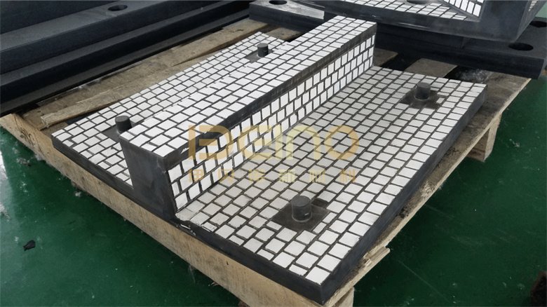 Ceramic rubber composite liner