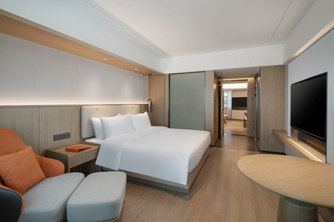 Create a Luxurious and Comfortable Atmosphere with Hotel Bedroom Furniture
