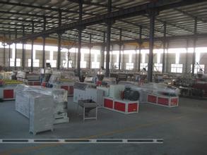 Quality Recycled PVC WPC Foam Board Machine , Conical Twin Screw Extruder for sale