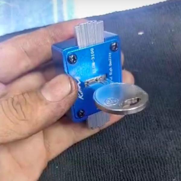 Quality Style KLOM 3100 Key Checker Tool Measure Key Thickness for Quick and Accurate for sale