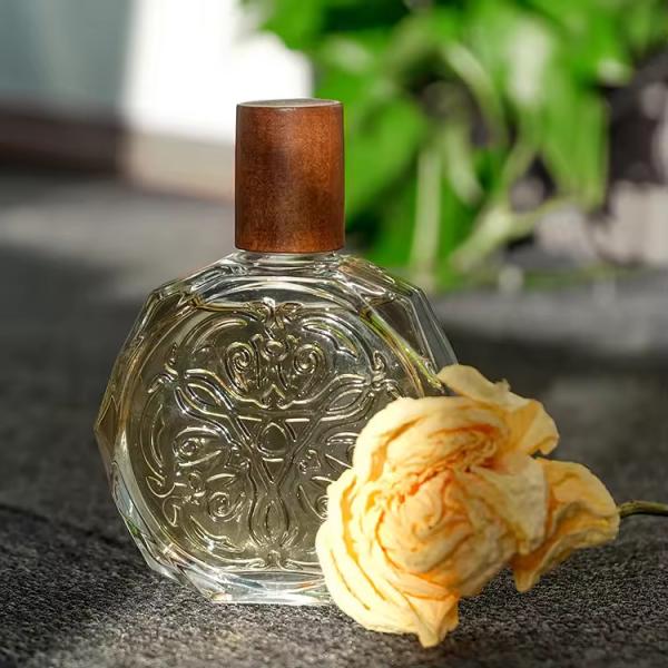 Quality Custom Logo Luxury 50ml Portable Glass Perfume Bottle Spray Cap for sale