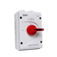 China 1000V DC 32A Waterproof DC Isolator Switch factory