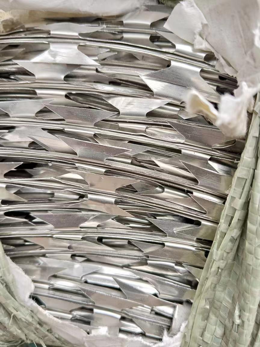 concertina razor wire