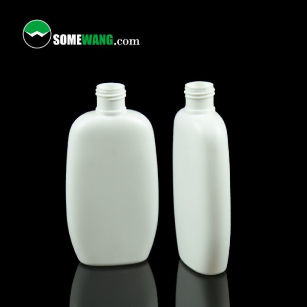 Quality PE Flat Bottle 100ml 138ml 200ml Customized Cosmetic Bottle for sale