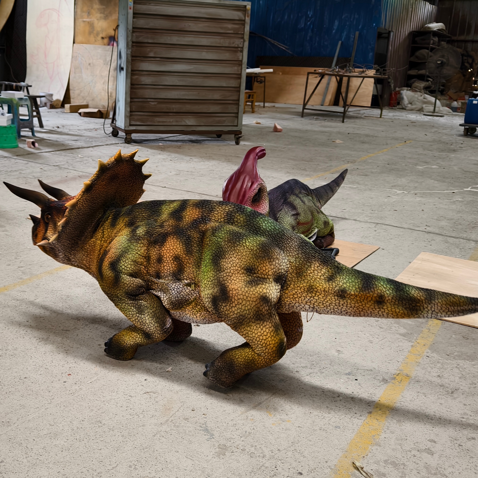 Quality New Realistic Animatronic Remote Control Walking Robot Dinosaur Triceratops for sale