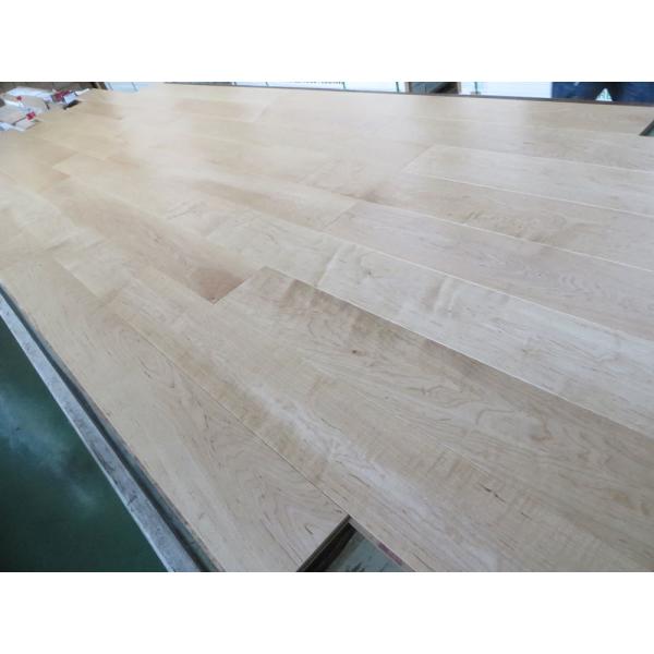 Quality premium grader natural color China Maple Engineered Wood Flooring for sale