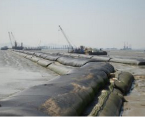 Quality High Temperature Resistance FILTER Geotextile Dewatering Bags Light Durable For Heavy Duty Filtration Solutions for sale