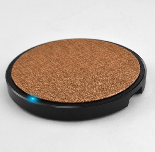 Quality PU Fabric Texture 12V 2A Qi Wireless Charging Pad 15W Quick Charge for sale