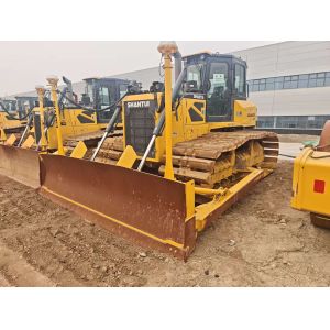 Quality Second-hand Shantui SD17T-Gi2 crawler bulldozer with 717.45 hours and 3D for sale