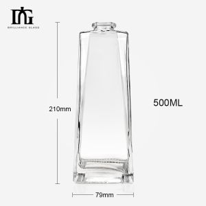 Quality Square Glass Cosmetics Spray Bottle with Cork Cap Capacity 700ml Body Material for sale