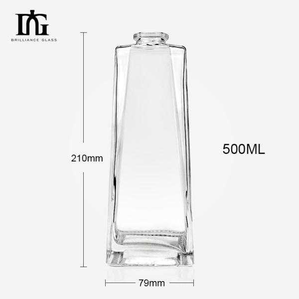 Quality Square Glass Cosmetics Spray Bottle with Cork Cap Capacity 700ml Body Material glass for sale