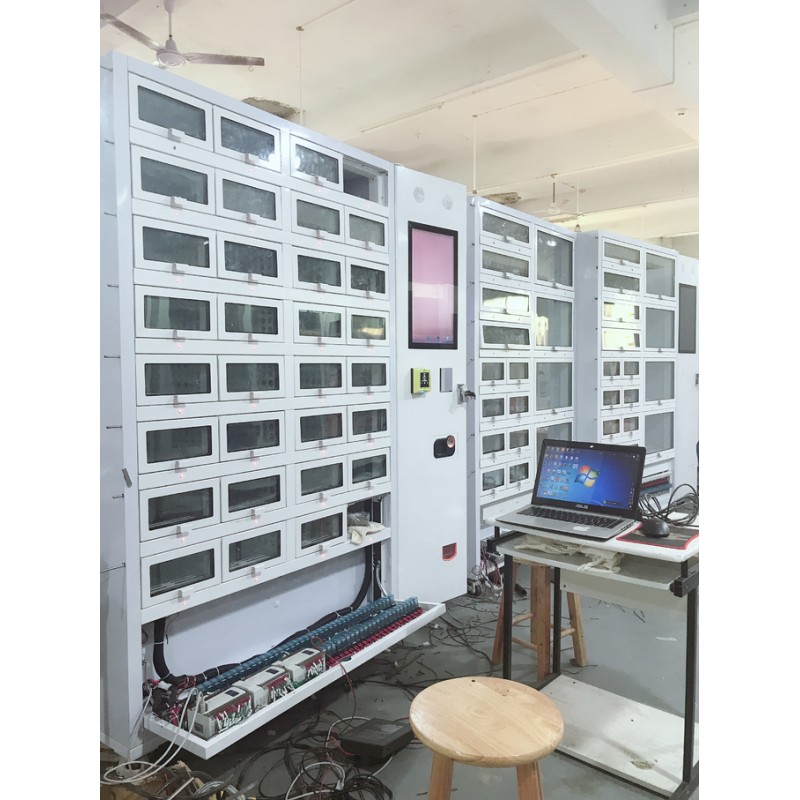 1500W Locker Vending Machine For Dessert CE Certification OEM 4