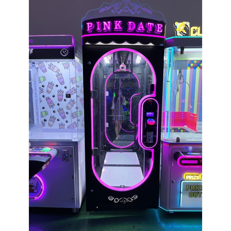 Full machine view in commercial setting