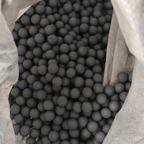 Quality Silicon Carbide Ceramic Balls Industrial Grade Ceramic Beads for sale