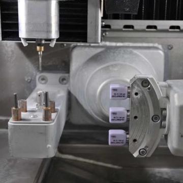 Quality 60000r/m 220V 5 Axis Dental CAD CAM Milling Machine for sale