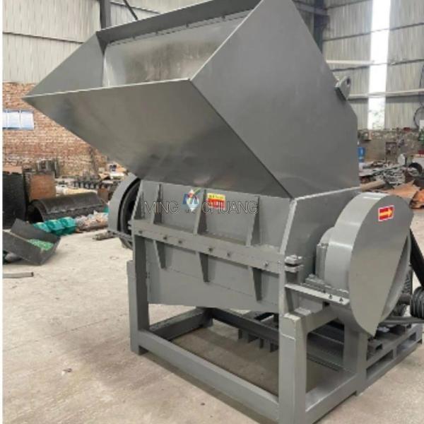Quality Industrial Rubber Tire Block Crusher with Flat Knife Classification and MCS-1200 for sale