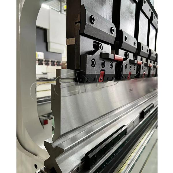 Quality High Precision CNC Sheet Metal Bending Machine Hydraulic Press Brake for sale