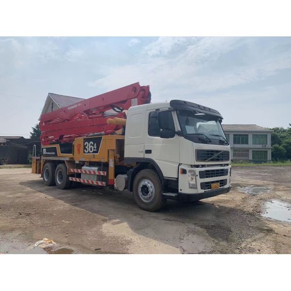 Quality Putzmeister 36m Used Concrete Pump Volvo Truck Refurbished Beton Pump for sale
