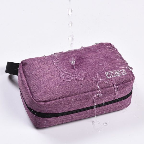 Quality Travel 600D Polyester Fabric Toiletry Wash Bag Makeup Storage With Lining 210D for sale