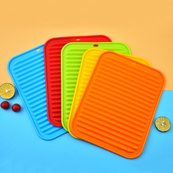 Quality Wholesale Heat Resistant Silicone Table Insulation Pad Non-Slip Kitchen Counter Mat for sale