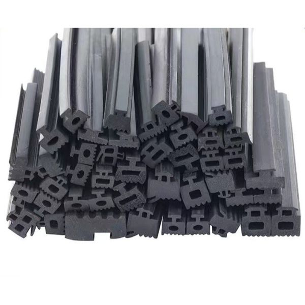 Quality High Quality Solid NBR Nitrile Rubber Round Sealing Strip Oil Resistant Marine Seal Standard Size Moulding Processing Service for sale