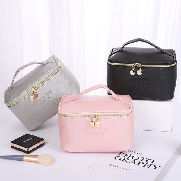 Quality ODM PU Leather Cosmetic Travel Bag with Multispandex Lining for sale