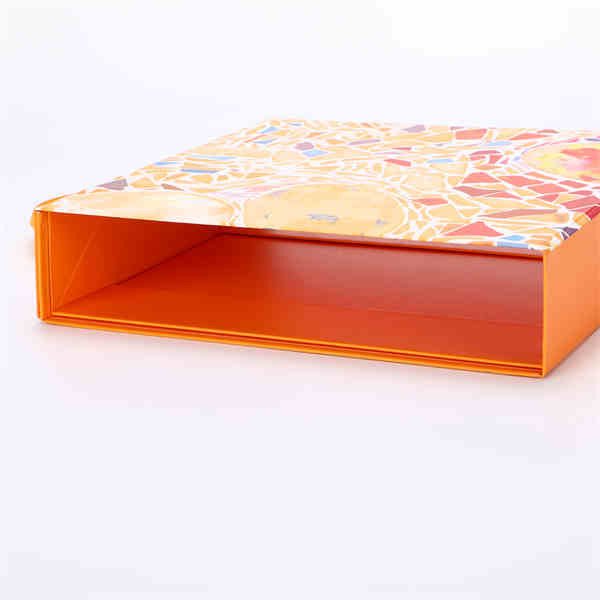 Quality Luxprinters Luxury Packaging Box , Folding Magnetic Gift Box With Handle for sale