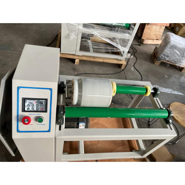 Quality Lab Small Ball Mill Grinder with Ceramic Rolling Jars for Nano Powder Grinding Ceramic Pigment Material Testing for sale