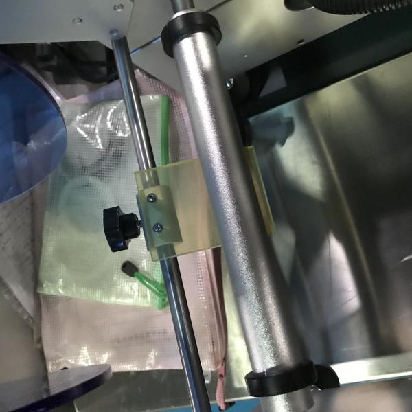 Quality 50 Times/Minute Bottle Filling And Labeling Machine SGS Certificate for sale