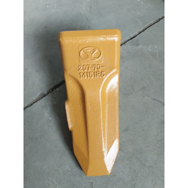 Quality PC300RC Komatsu Excavator Bucket Tooth 207-70-14151 RC Excavator Bucket Tiger Teeth for sale