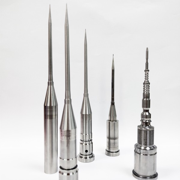 Quality Nitriding Coating HRC58 Hardness 0.002mm Accuracy Mold Core Pin for Medical Plastic Tube for sale