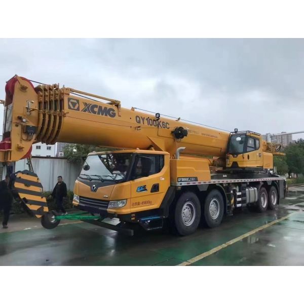 Quality 100 Tons Lifting Crane cargo Truck for sale