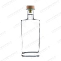 Quality Flat Square Customized Glass Bottle For Gin Whiskey Rum 500ml 750ml 700ml for sale
