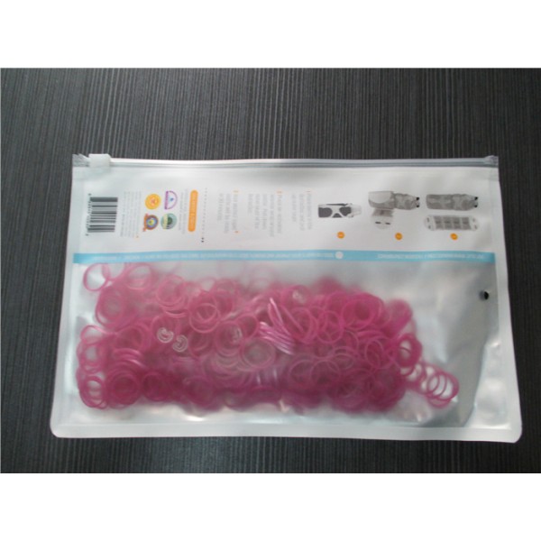 Quality Lightweight Stand Up Zipper Pouch Acid Proof Customized Thickness Multi Colored for sale