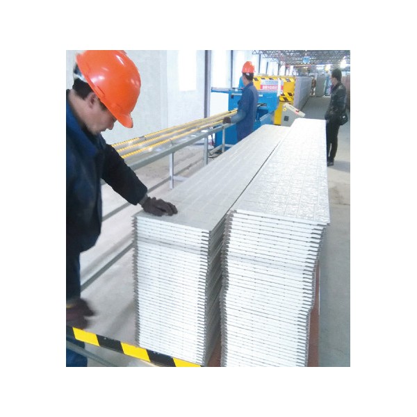 Quality Pouring PU Foam Cladding Wall Ceiling Panel Making Machine for sale