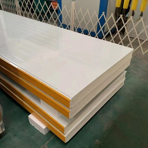Quality Modern Design Galvanized 50mm PU Foam Roof Cladding System for Warehouse Construction for sale