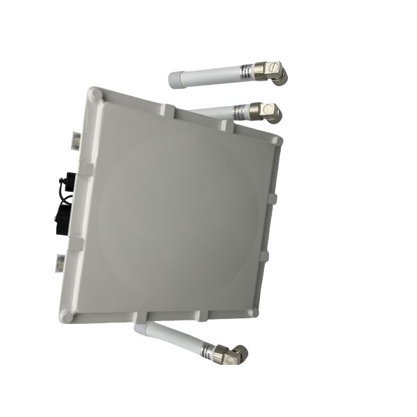 Quality Highly Efficient Outdoor LoRaWAN Gateway for Seamless IoT Integration 1 Year for sale
