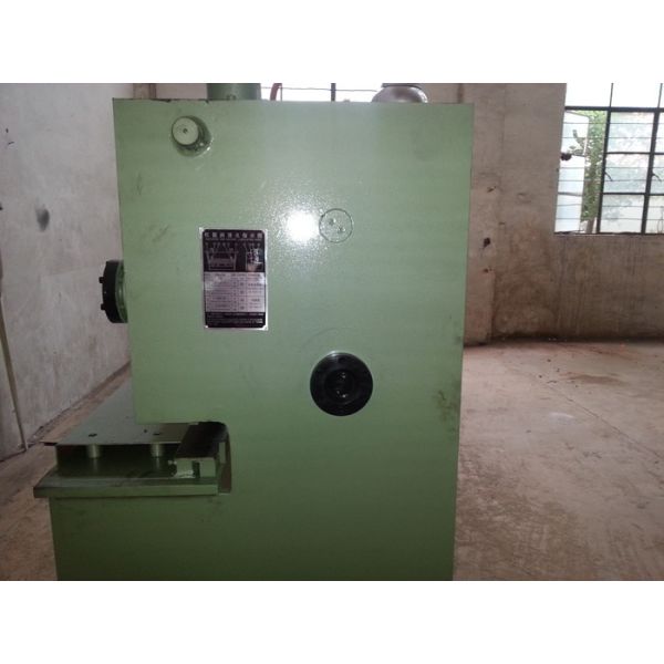 Quality CNC 3m Width Hexagonal Wire Mesh Cutting Machine For Wire Netting Sheet for sale
