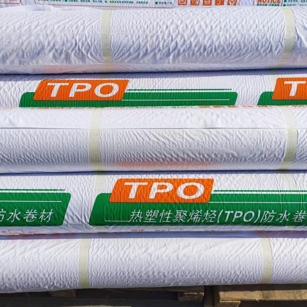 Quality Fleece Backed TPO Waterproof Membrane Roofing For Concrete Roof for sale