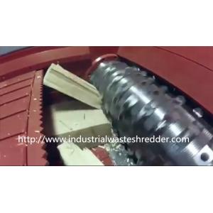 Quality Wood Plate / Block Single Shaft Shredder Stable Running Hydraulic Feeding System for sale