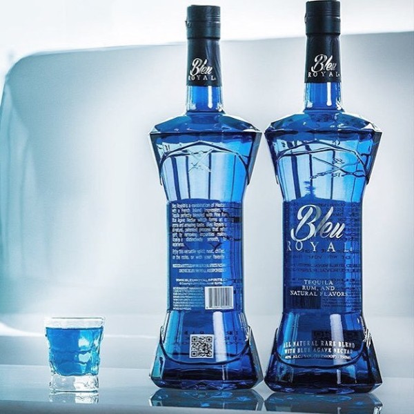 Quality 750m Blue Royal Vodka glass bottle for sale