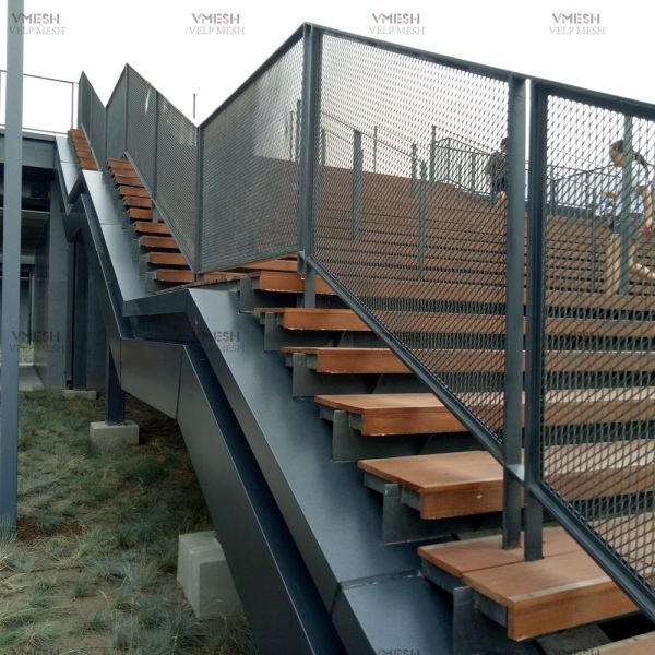 Quality Galvanized Expanded Metal Security Fence - Fireproof & Corrosion Resistant for sale