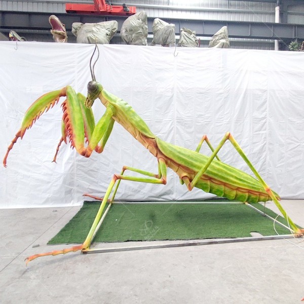 Quality Animated Giant Size Animatronic Insect Model Theme Park Animatronic Mantis for sale