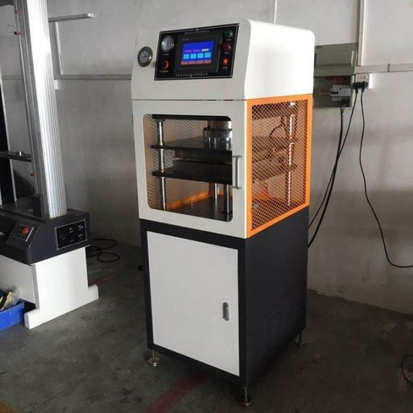 Quality Four Column Three Plate Pneumatic Tablet Press Machine For Industrail Use for sale