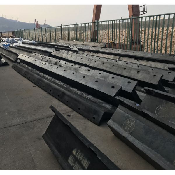 Quality Acceptable OEM/ODM High Energy Absorption Super DA Arch Type Rubber Fender for sale