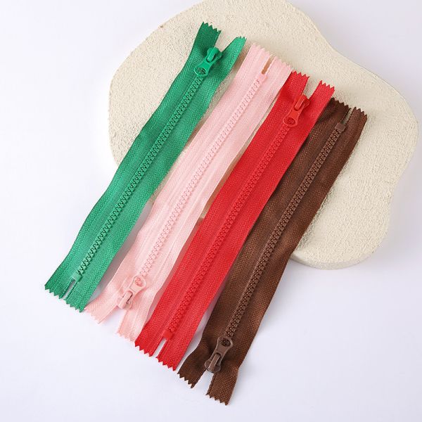 Quality Reliable Decorative #5 Resin Teeth Close End Zippers With Luxurious Touch for sale