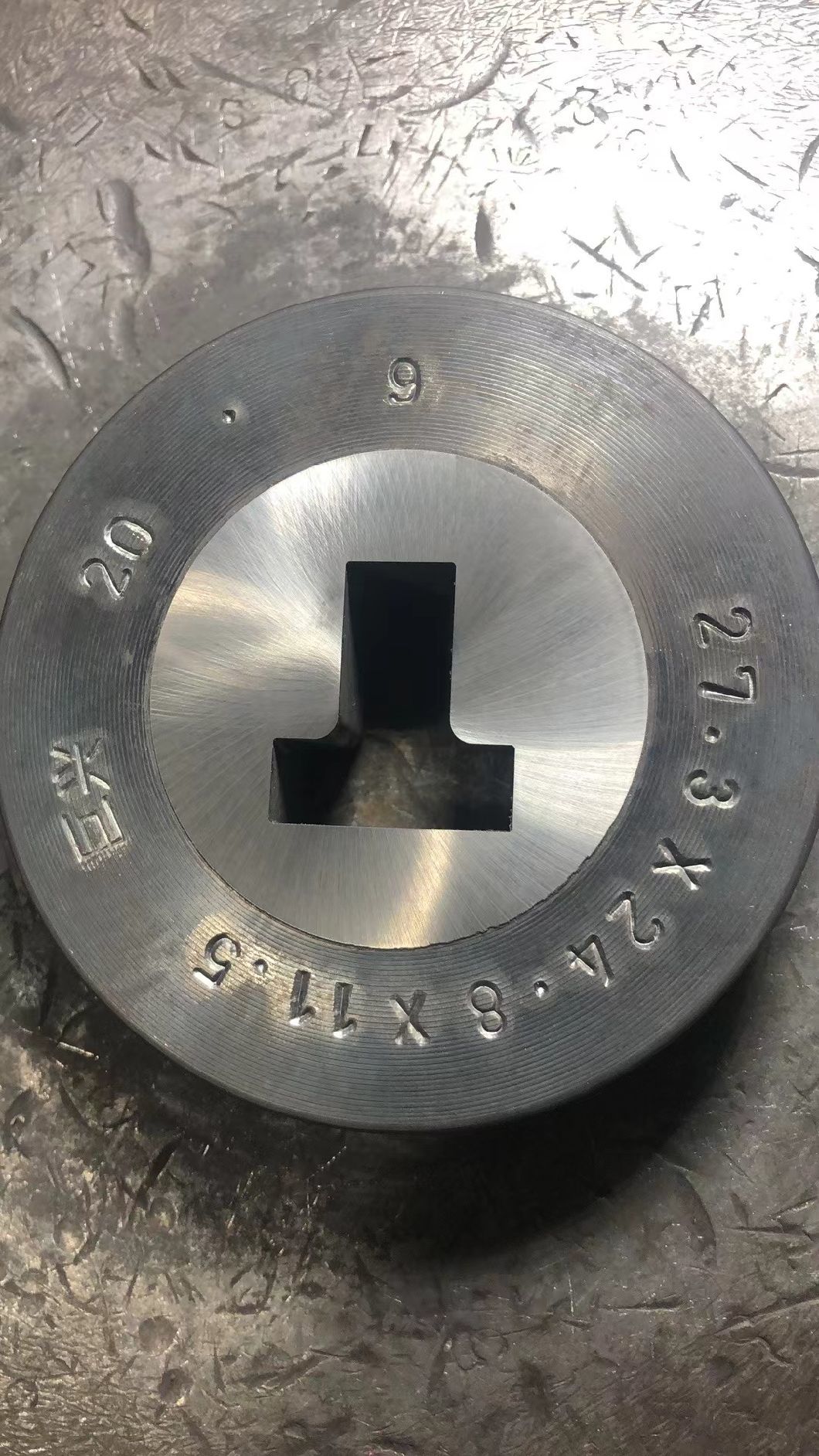 Polycrystalline Diamond Dies Tungsten Carbide Wire Drawing Dies Drawing Dies Manufacturers