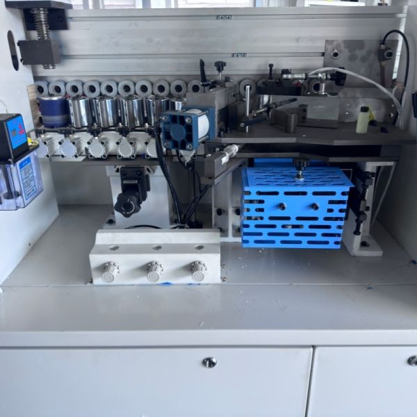 Quality 0.7MPa Automatic Edge Banding Machine Woodworking Edge Bander High Speed 380V for sale
