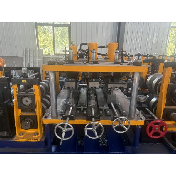Quality Pre-punch Automatic CZ Purlin Roll Forming Machines for sale